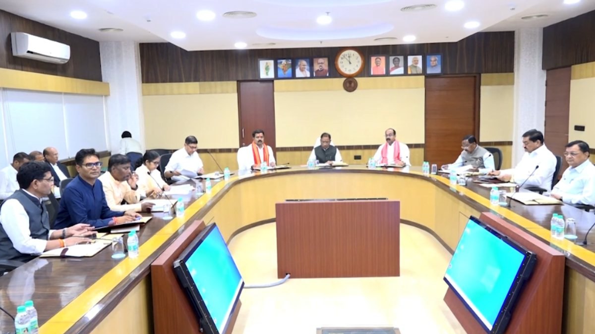 CG Cabinet Meeting: छत्तीसगढ़ कैबिनेट बैठक: बीएड सहायक शिक्षकों को राहत ...